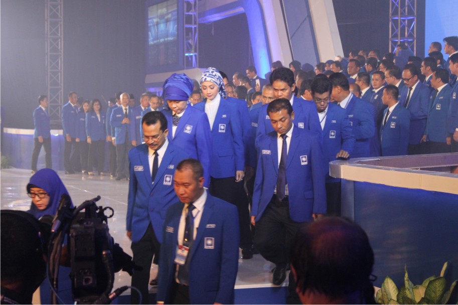 Daftar Nama Pengurus DPP PAN Periode 2015-2020 yang Dilantik ...